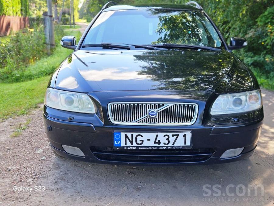 Melns Volvo V70 2007 Jelgava, ar dzinēja tilpumu 2.40 L un nobraukumu 316 tūkst. km par 1850 €, foto 4 vietnē AUTOMOTO.COM.LV