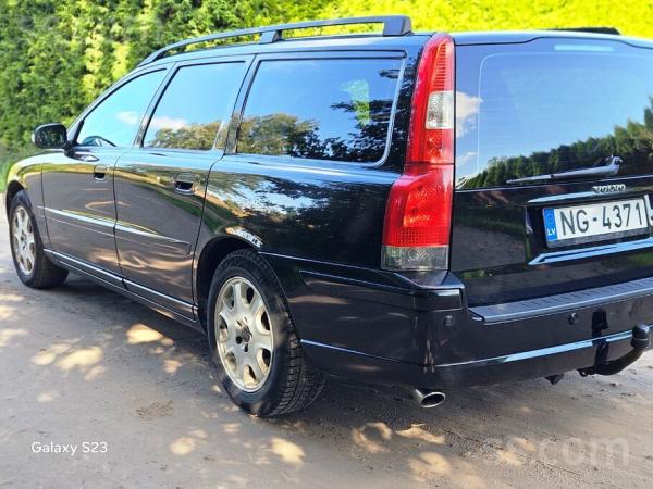 Черный Вольво В70 2007 в Елгава, объемом двигателя 2.40 л и пробегом 316 тыс. км за 1850 €, фото 6 на AUTOMOTO.COM.LV