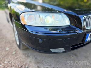 Melns Volvo V70 2007 Jelgava, ar dzinēja tilpumu 2.40 L un nobraukumu 316 tūkst. km par 1850 €, foto 13 vietnē AUTOMOTO.COM.LV