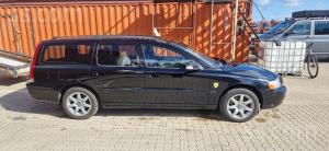 Melns Volvo V70 2007 Rīga, ar dzinēja tilpumu 2.40 L un nobraukumu 376 tūkst. km par 3000 €, foto 3 vietnē AUTOMOTO.COM.LV