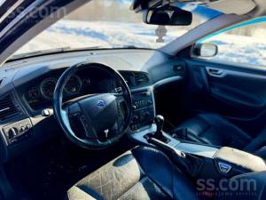 Black Volvo V70 2007 in Rezekne, with an engine capacity of 2.40 L and mileage of 304 thousand km for 1999 €, photo 6 on AUTOMOTO.COM.LV