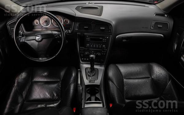 Melns Volvo V70 2007 Jelgava, ar dzinēja tilpumu 2.40 L un nobraukumu 0 tūkst. km par 1500 €, foto 11 vietnē AUTOMOTO.COM.LV