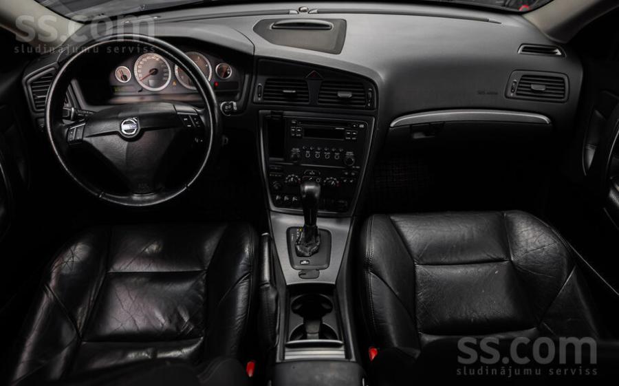 Melns Volvo V70 2007 Jelgava, ar dzinēja tilpumu 2.40 L un nobraukumu 0 tūkst. km par 1500 €, foto 11 vietnē AUTOMOTO.COM.LV