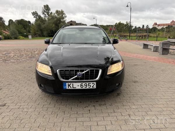 Melns Volvo V70 2007 Bauska, ar dzinēja tilpumu 2.40 L un nobraukumu 320 tūkst. km par 3500 €, foto 4 vietnē AUTOMOTO.COM.LV