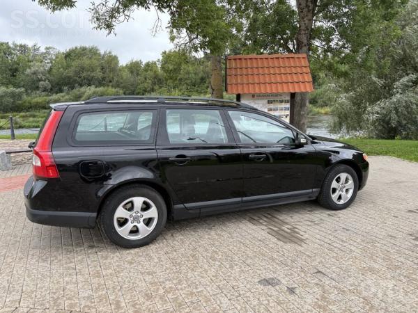 Melns Volvo V70 2007 Bauska, ar dzinēja tilpumu 2.40 L un nobraukumu 320 tūkst. km par 3500 €, foto 6 vietnē AUTOMOTO.COM.LV