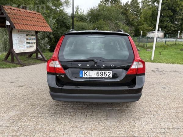 Melns Volvo V70 2007 Bauska, ar dzinēja tilpumu 2.40 L un nobraukumu 320 tūkst. km par 3500 €, foto 8 vietnē AUTOMOTO.COM.LV