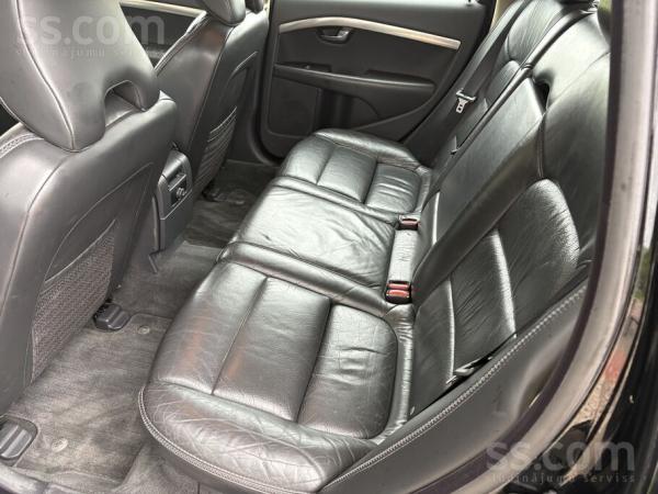 Melns Volvo V70 2007 Bauska, ar dzinēja tilpumu 2.40 L un nobraukumu 320 tūkst. km par 3500 €, foto 11 vietnē AUTOMOTO.COM.LV