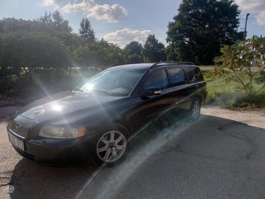 Melns Volvo V70 2007 Jonava, ar dzinēja tilpumu 2.40 L un nobraukumu 424 tūkst. km par 2900 €, foto 3 vietnē AUTOMOTO.COM.LV