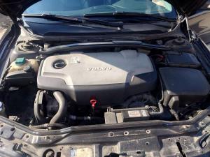 Melns Volvo V70 2007 Jonava, ar dzinēja tilpumu 2.40 L un nobraukumu 424 tūkst. km par 2900 €, foto 4 vietnē AUTOMOTO.COM.LV