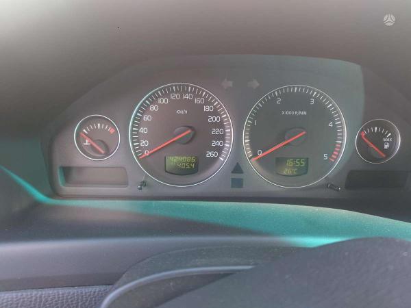 Черный Вольво В70 2007 в Ионава, объемом двигателя 2.40 л и пробегом 424 тыс. км за 2900 €, фото 5 на AUTOMOTO.COM.LV