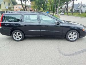Melns Volvo V70 2007 Alīta, ar dzinēja tilpumu 2.40 L un nobraukumu 289 tūkst. km par 2900 €, foto 3 vietnē AUTOMOTO.COM.LV