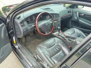 Melns Volvo V70 2007 Alīta, ar dzinēja tilpumu 2.40 L un nobraukumu 289 tūkst. km par 2900 €, foto 8 vietnē AUTOMOTO.COM.LV