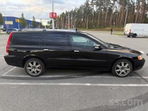 Melns Volvo V70 2007 Rīga, ar dzinēja tilpumu 2.40 L un nobraukumu 358 tūkst. km par 2600 €, foto 7 vietnē AUTOMOTO.COM.LV