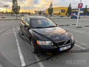 Melns Volvo V70 2007 Rīga, ar dzinēja tilpumu 2.40 L un nobraukumu 358 tūkst. km par 2600 €, foto 8 vietnē AUTOMOTO.COM.LV