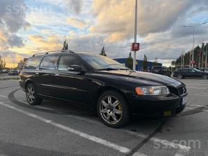 Melns Volvo V70 2007 Rīga, ar dzinēja tilpumu 2.40 L un nobraukumu 358 tūkst. km par 2600 €, foto 9 vietnē AUTOMOTO.COM.LV