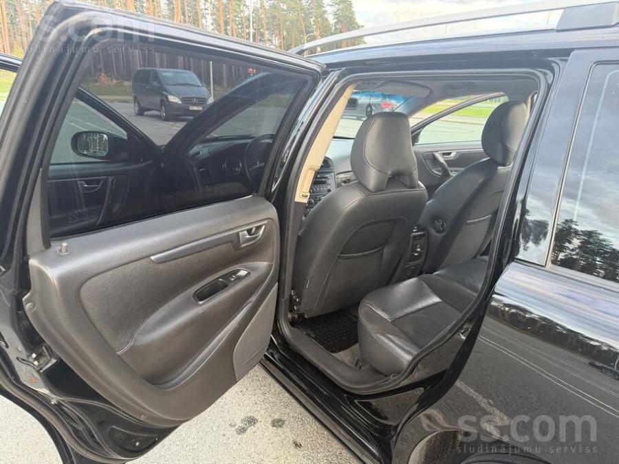 Melns Volvo V70 2007 Rīga, ar dzinēja tilpumu 2.40 L un nobraukumu 358 tūkst. km par 2600 €, foto 13 vietnē AUTOMOTO.COM.LV