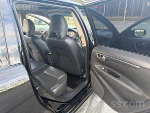 Melns Volvo V70 2007 Rīga, ar dzinēja tilpumu 2.40 L un nobraukumu 358 tūkst. km par 2600 €, foto 14 vietnē AUTOMOTO.COM.LV