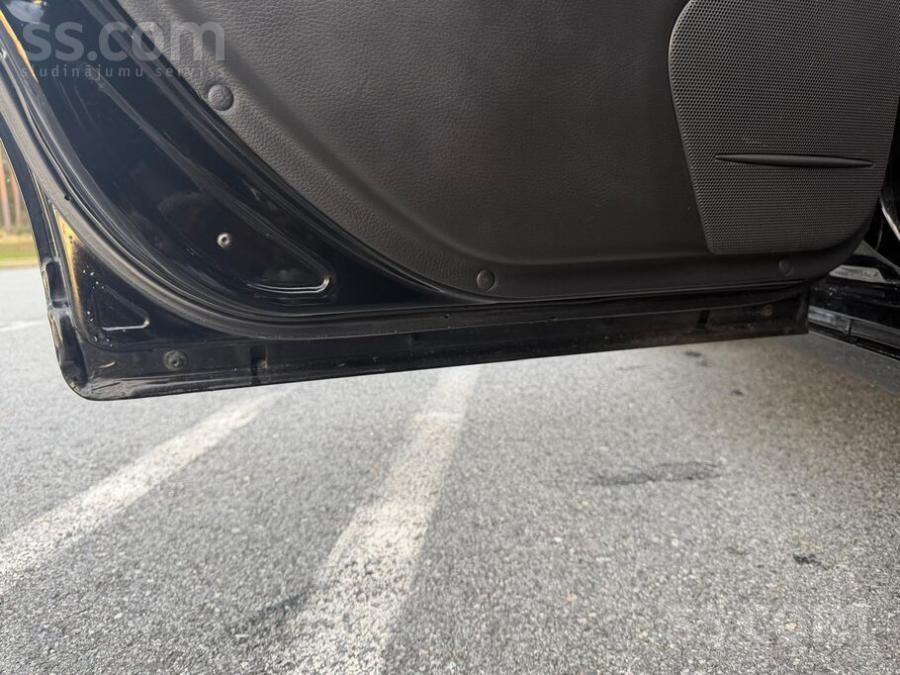 Melns Volvo V70 2007 Rīga, ar dzinēja tilpumu 2.40 L un nobraukumu 358 tūkst. km par 2600 €, foto 26 vietnē AUTOMOTO.COM.LV