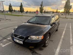 Black Volvo V70 2007 in Riga, with an engine capacity of 2.40 L and mileage of 358 thousand km for 2300 €, photo 10 on AUTOMOTO.COM.LV