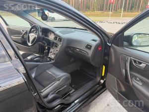 Black Volvo V70 2007 in Riga, with an engine capacity of 2.40 L and mileage of 358 thousand km for 2300 €, photo 12 on AUTOMOTO.COM.LV