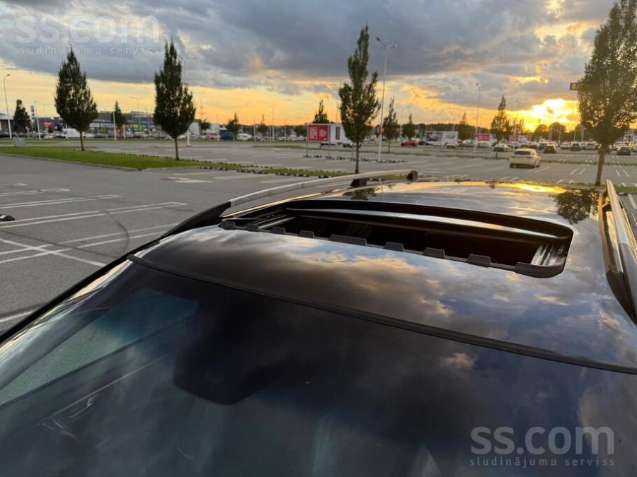 Black Volvo V70 2007 in Riga, with an engine capacity of 2.40 L and mileage of 358 thousand km for 2300 €, photo 23 on AUTOMOTO.COM.LV