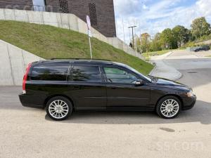Melns Volvo V70 2007 Rēzekne, ar dzinēja tilpumu 2.40 L un nobraukumu 353 tūkst. km par 2500 €, foto 8 vietnē AUTOMOTO.COM.LV
