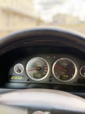 Melns Volvo V70 2007 Rēzekne, ar dzinēja tilpumu 2.40 L un nobraukumu 353 tūkst. km par 2500 €, foto 12 vietnē AUTOMOTO.COM.LV