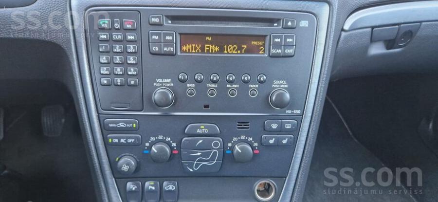 Melns Volvo V70 2007 Rīga, ar dzinēja tilpumu 2.40 L un nobraukumu 376 tūkst. km par 3000 €, foto 4 vietnē AUTOMOTO.COM.LV