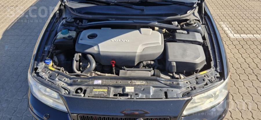 Melns Volvo V70 2007 Rīga, ar dzinēja tilpumu 2.40 L un nobraukumu 376 tūkst. km par 3000 €, foto 9 vietnē AUTOMOTO.COM.LV