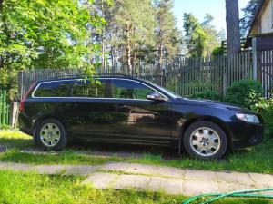 Melns Volvo V70 2007 Rīga, ar dzinēja tilpumu 2.40 L un nobraukumu 375 tūkst. km par 3300 €, foto 1 vietnē AUTOMOTO.COM.LV