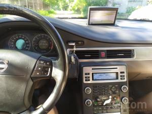 Melns Volvo V70 2007 Rīga, ar dzinēja tilpumu 2.40 L un nobraukumu 375 tūkst. km par 3300 €, foto 8 vietnē AUTOMOTO.COM.LV