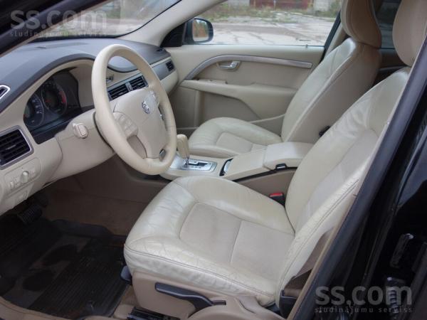 Black Volvo V70 2007 in Riga, with an engine capacity of 2.40 L and mileage of 281 thousand km for 2750 €, photo 7 on AUTOMOTO.COM.LV