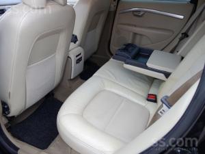 Melns Volvo V70 2007 Rīga, ar dzinēja tilpumu 2.40 L un nobraukumu 281 tūkst. km par 2750 €, foto 9 vietnē AUTOMOTO.COM.LV