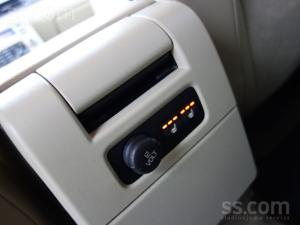Melns Volvo V70 2007 Rīga, ar dzinēja tilpumu 2.40 L un nobraukumu 281 tūkst. km par 2750 €, foto 10 vietnē AUTOMOTO.COM.LV