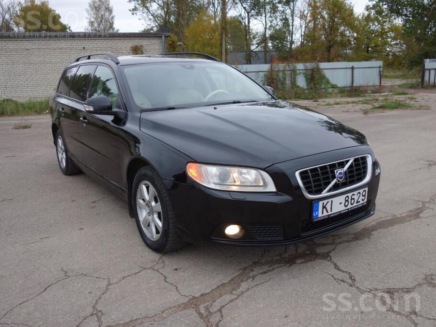 Melns Volvo V70 2007 Rīga, ar dzinēja tilpumu 2.40 L un nobraukumu 281 tūkst. km par 2750 €, foto 32 vietnē AUTOMOTO.COM.LV