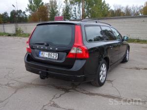 Melns Volvo V70 2007 Rīga, ar dzinēja tilpumu 2.40 L un nobraukumu 281 tūkst. km par 2750 €, foto 36 vietnē AUTOMOTO.COM.LV