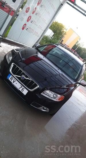 Melns Volvo V70 2008 Rīga, ar dzinēja tilpumu 2.40 L un nobraukumu 265 tūkst. km par 3900 €, foto 1 vietnē AUTOMOTO.COM.LV