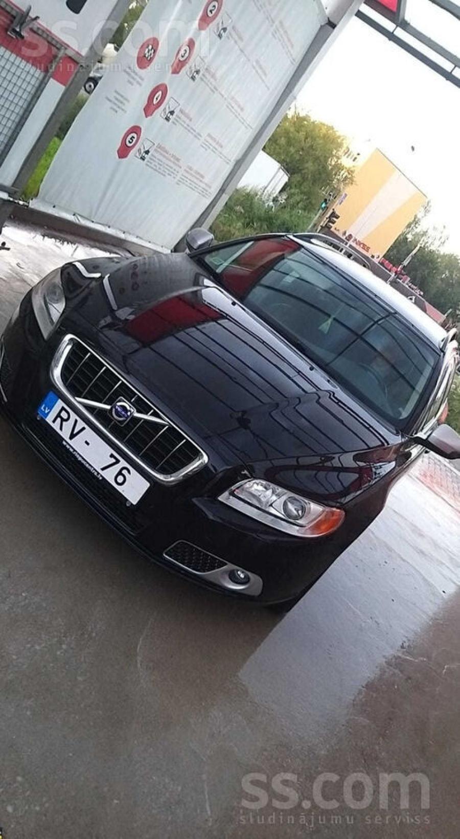 Melns Volvo V70 2008 Rīga, ar dzinēja tilpumu 2.40 L un nobraukumu 265 tūkst. km par 3900 €, foto 1 vietnē AUTOMOTO.COM.LV