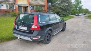 Black Volvo V70 2008 in Tukums, with an engine capacity of 2.40 L and mileage of 447 thousand km for 600 €, photo 4 on AUTOMOTO.COM.LV