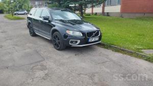Black Volvo V70 2008 in Tukums, with an engine capacity of 2.40 L and mileage of 447 thousand km for 600 €, photo 5 on AUTOMOTO.COM.LV