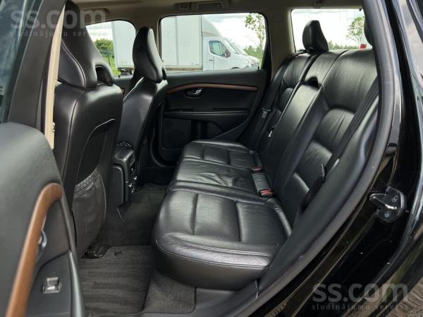 Melns Volvo V70 2008 Rīga, ar dzinēja tilpumu 2.40 L un nobraukumu 0 tūkst. km par 4490 €, foto 9 vietnē AUTOMOTO.COM.LV