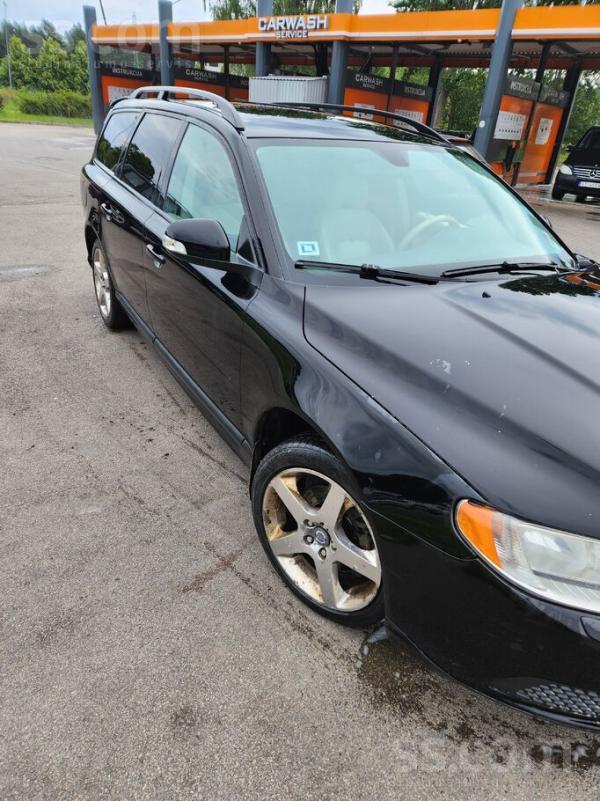 Melns Volvo V70 2008 Rīga, ar dzinēja tilpumu 2.00 L un nobraukumu 460 tūkst. km par 2300 €, foto 3 vietnē AUTOMOTO.COM.LV