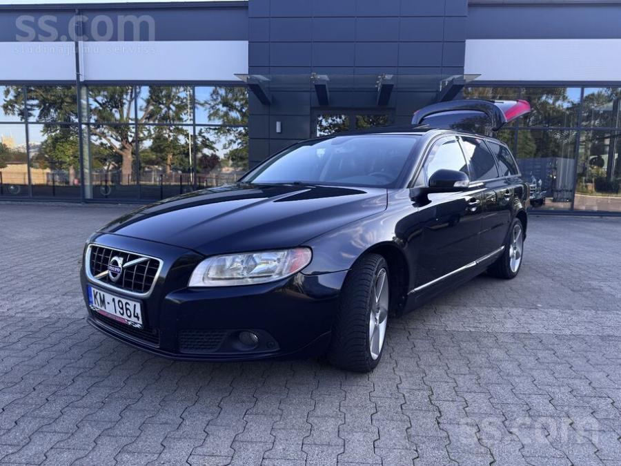 Melns Volvo V70 2008 Dobele, ar dzinēja tilpumu 2.40 L un nobraukumu 366 tūkst. km par 3500 €, foto 1 vietnē AUTOMOTO.COM.LV