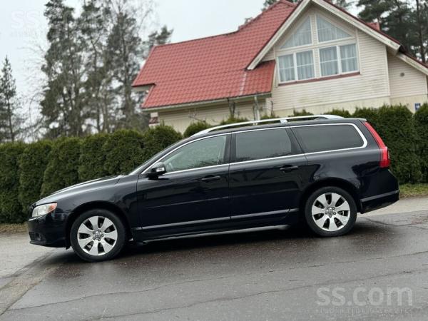 Melns Volvo V70 2008 Jūrmala, ar dzinēja tilpumu 2.00 L un nobraukumu 0 tūkst. km par 3450 €, foto 5 vietnē AUTOMOTO.COM.LV