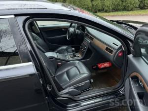 Melns Volvo V70 2008 Jūrmala, ar dzinēja tilpumu 2.00 L un nobraukumu 0 tūkst. km par 3450 €, foto 9 vietnē AUTOMOTO.COM.LV