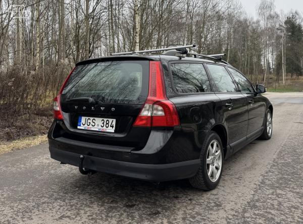 Melns Volvo V70 2008 Viļņa, ar dzinēja tilpumu 2.00 L un nobraukumu 388 tūkst. km par 2100 €, foto 3 vietnē AUTOMOTO.COM.LV