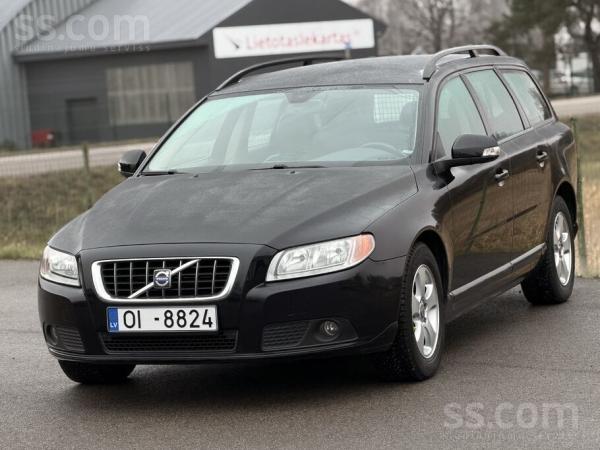 Black Volvo V70 2008 in Ogre, with an engine capacity of 2.40 L and mileage of 315 thousand km for 5900 €, photo 1 on AUTOMOTO.COM.LV