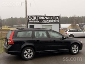 Black Volvo V70 2008 in Ogre, with an engine capacity of 2.40 L and mileage of 315 thousand km for 5400 €, photo 10 on AUTOMOTO.COM.LV