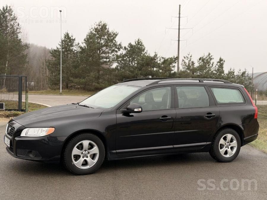 Black Volvo V70 2008 in Ogre, with an engine capacity of 2.40 L and mileage of 315 thousand km for 5400 €, photo 11 on AUTOMOTO.COM.LV