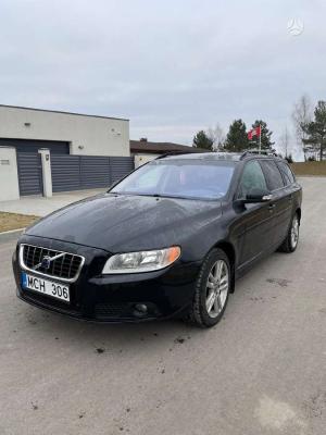 Black Volvo V70 2008 in Vilnius, with an engine capacity of 2.40 L and mileage of 279 thousand km for 3150 €, photo 6 on AUTOMOTO.COM.LV